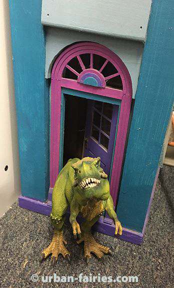 Urban Fairies SIGHTINGS!- Tyrannos Terrorize UFO ANN ARBOR, fairy doors ...